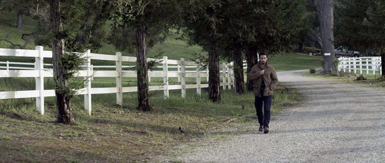 Static Movie Trailer - Suggesting Movie