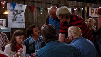 Hooper Movie Trailer - Suggesting Movie