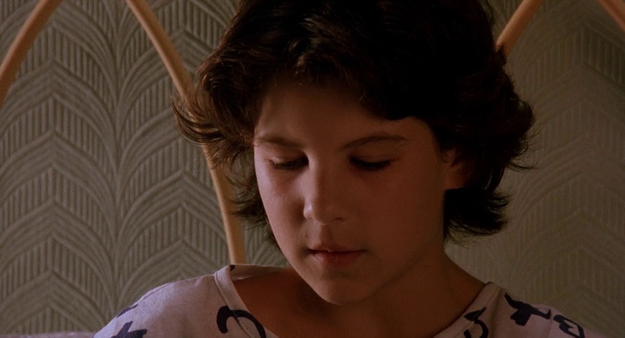 Paperhouse Movie Trailer - Suggesting Movie