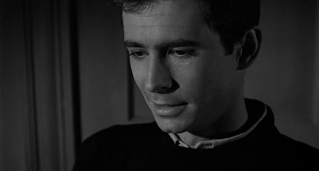 Psycho Movie Trailer - Suggesting Movie