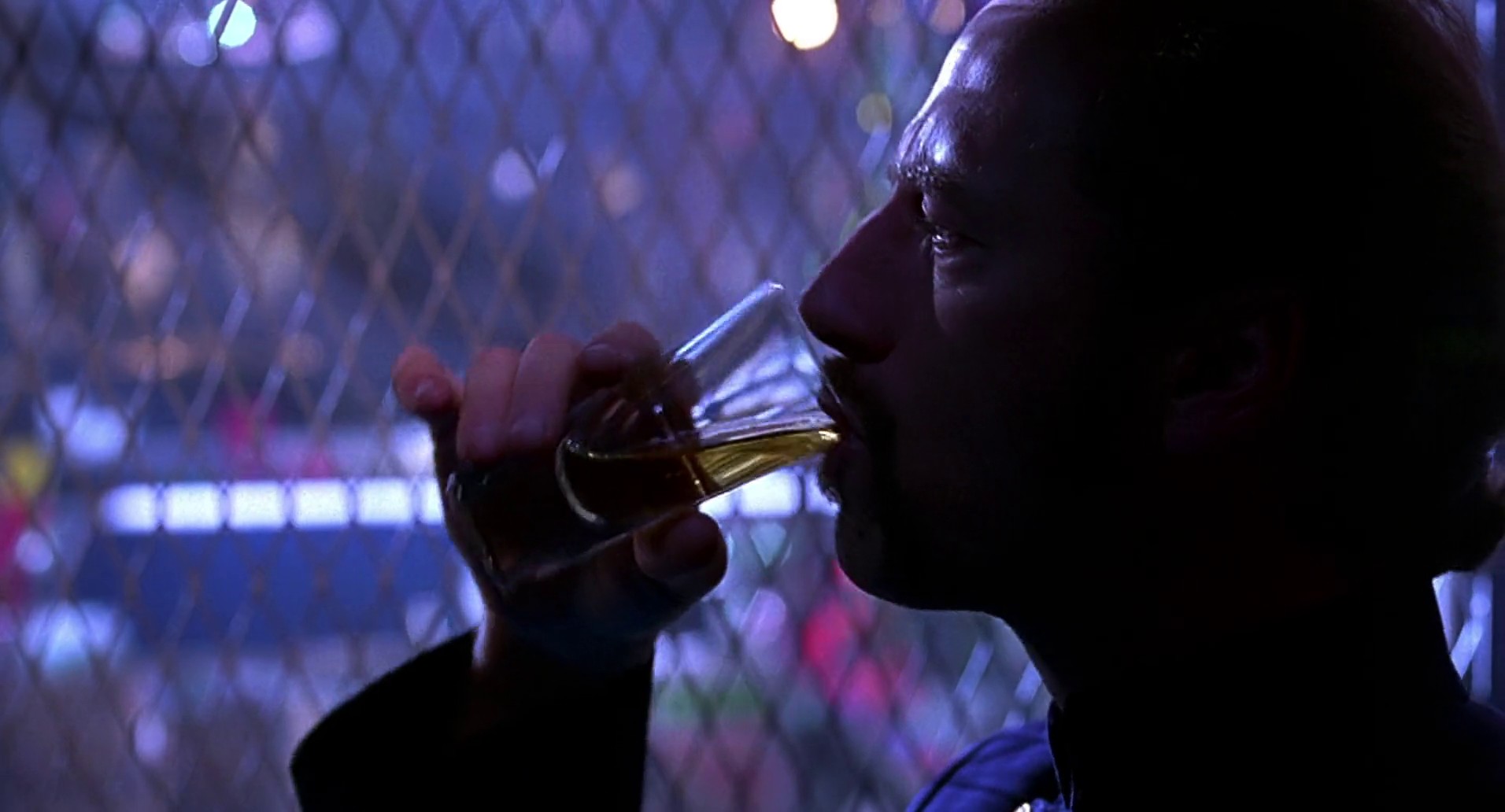 Barb Wire Movie Trailer - Suggesting Movie