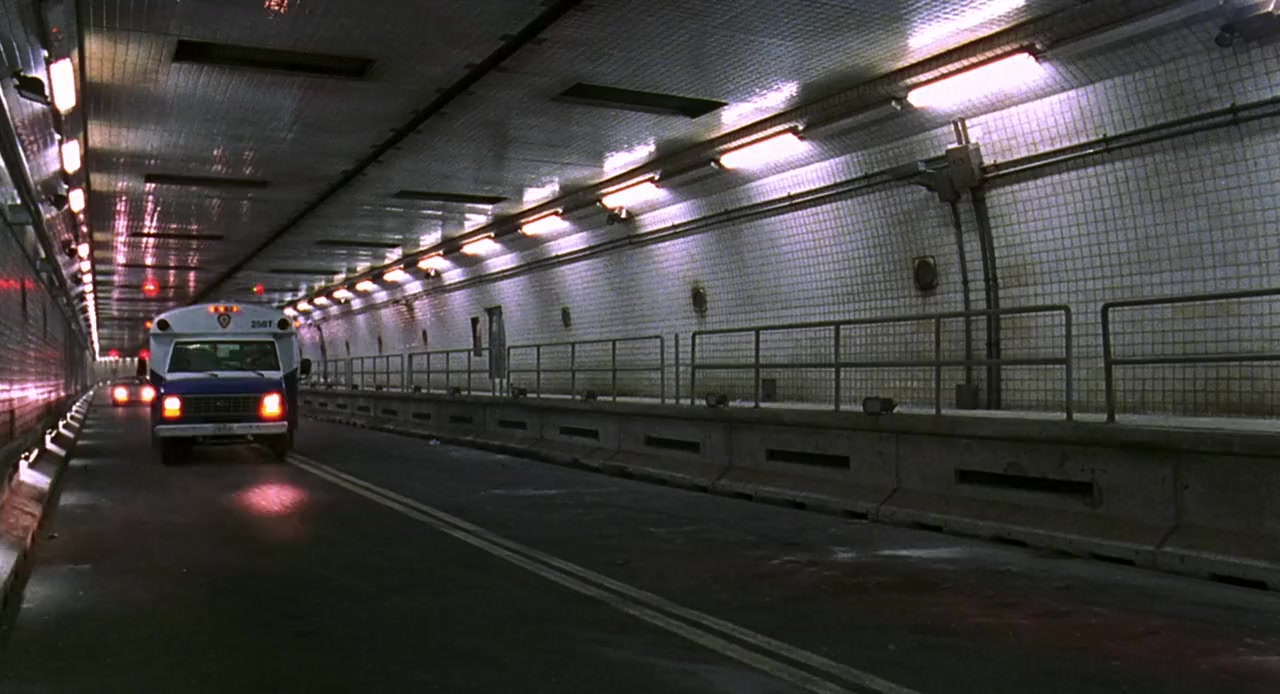 Daylight Movie Trailer - Suggesting Movie