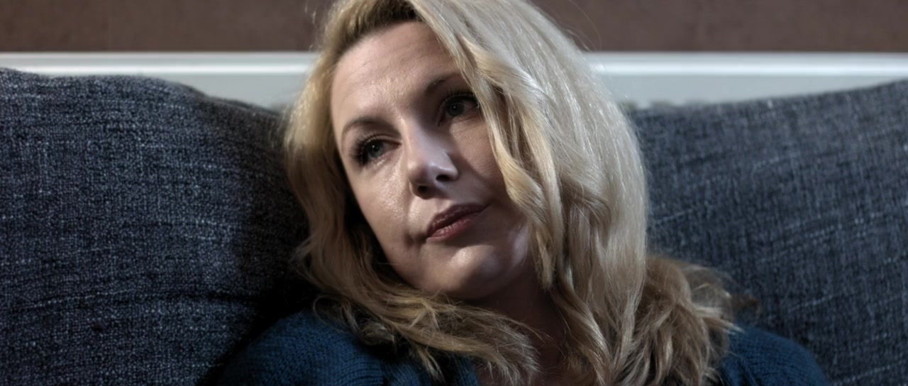 Robert Movie Trailer - Suggesting Movie