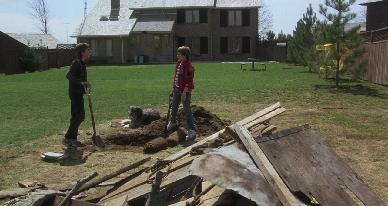 The Gate Movie Trailer - Suggesting Movie