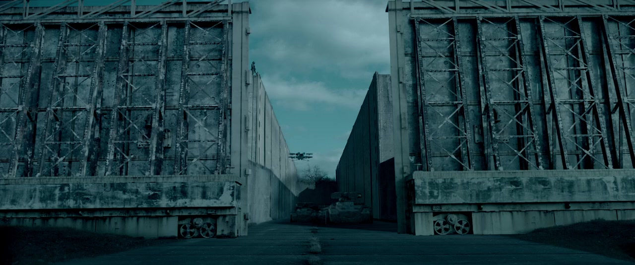 Alien Invasion: S.U.M.1 Movie Trailer - Suggesting Movie