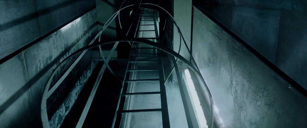 Alien Invasion: S.U.M.1 Movie Trailer - Suggesting Movie