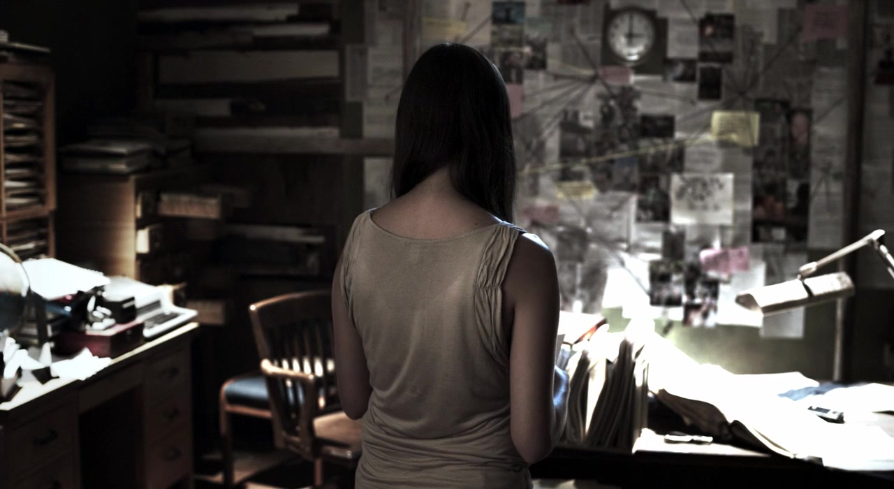 The Last Light Movie Trailer - Suggesting Movie