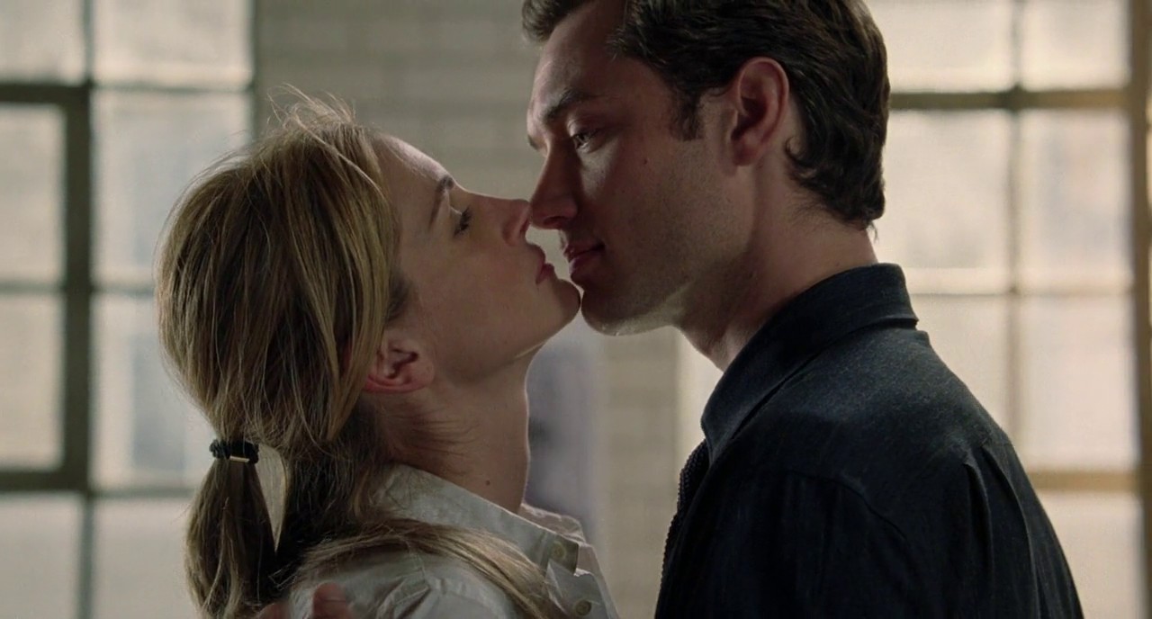 Closer Movie Trailer Suggesting Movie closer-movie-trailer-suggesting-movie