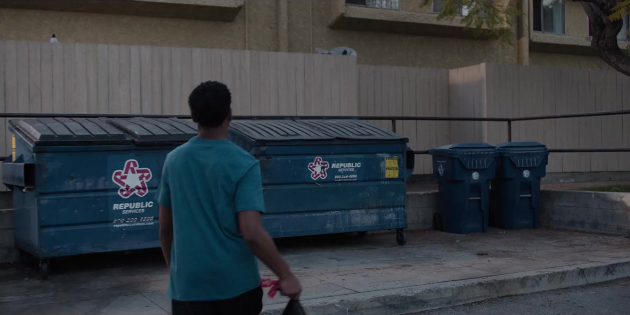 Amateur Movie Trailer - Suggesting Movie