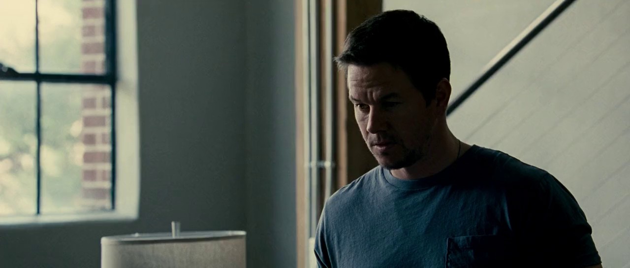 Contraband Movie Trailer - Suggesting Movie