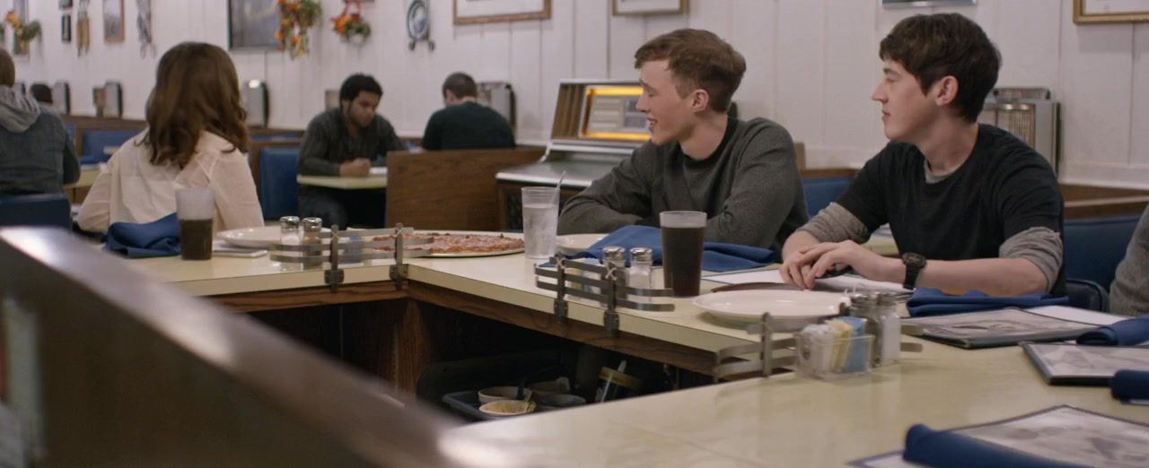 UFO Movie Trailer - Suggesting Movie