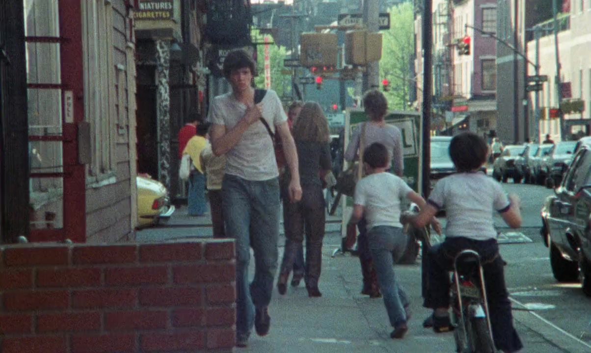 Smithereens Movie Trailer - Suggesting Movie